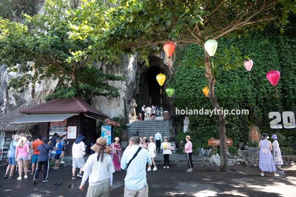 Am Phu Cave (Hell Cave) - Things to See in Marble Mountain