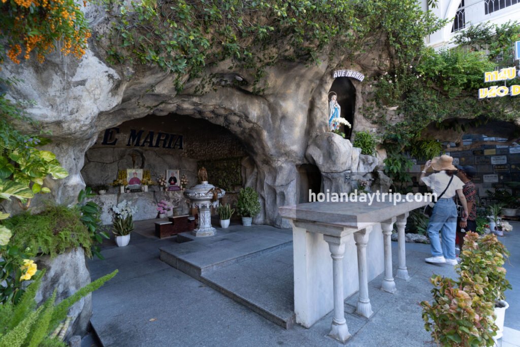 Da Nang Cathedral (Pink Church) - Things to See in Da Nang