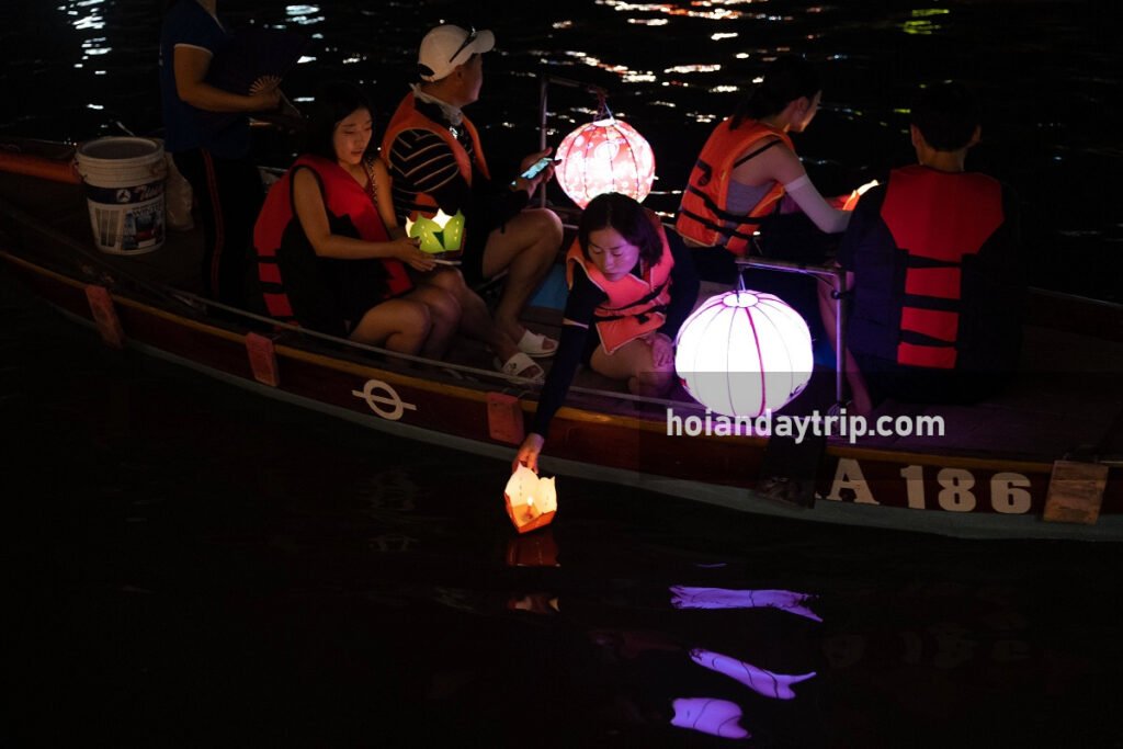 Hoi An Lantern Boat Ride: Location, Timing, Prices, Tours & More