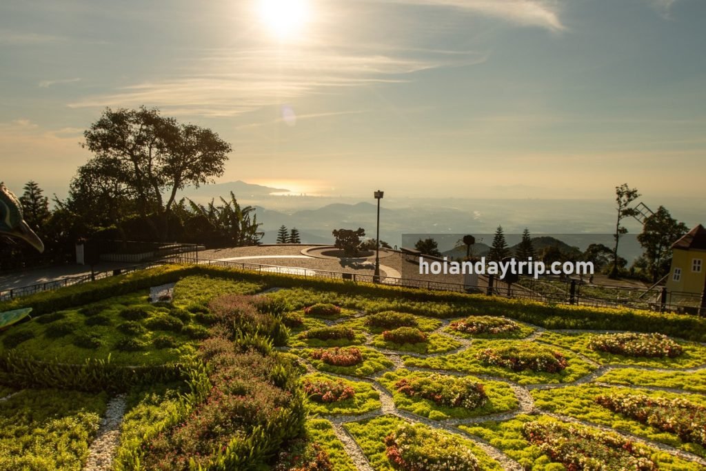 Le Jardin D'Amour Flower Garden - Love Garden in Ba Na Hills
