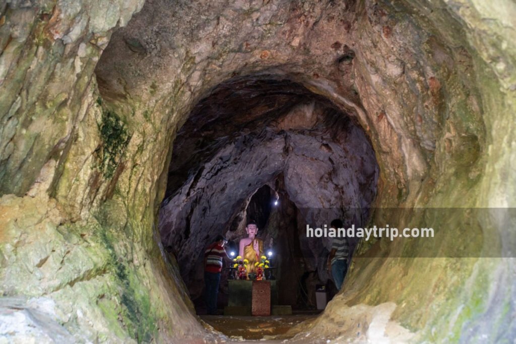 Van Thong Cave - Things to See in Marble Mountain, Da Nang