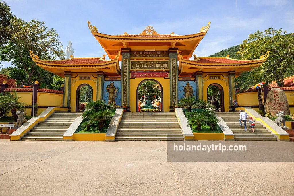 Ho Quoc Pagoda (Truc Lam Zen Monastery) in Phu Quoc Vietnam